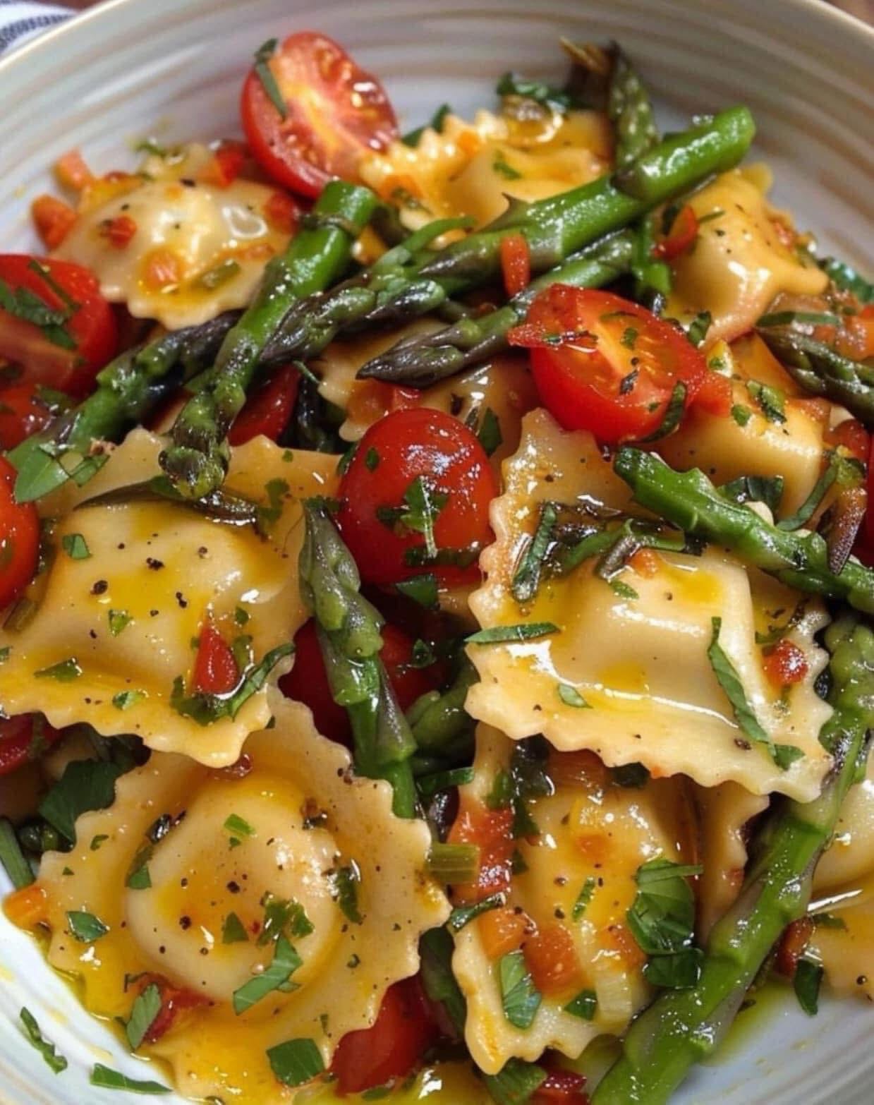Ravioli with Tomatoes, Asparagus, Garlic, and Herbs - Junior Daily Recipes
